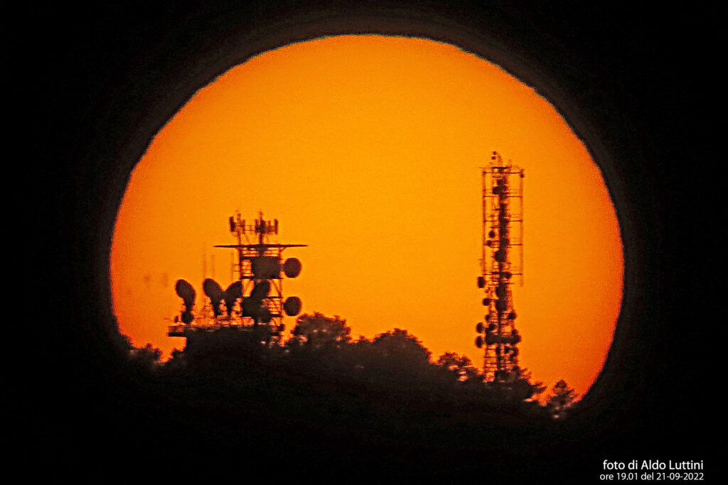 Foto di Aldo Luttini: Sole al tramonto - Cosmo2050